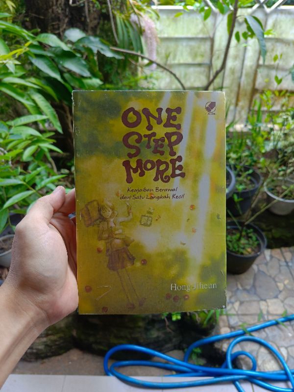 Jual Novel One Step More: Keajaiban Berawal dari Satu Langkah Kecil ...