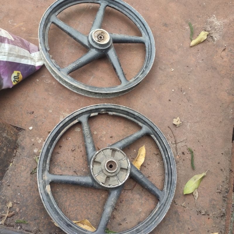 Jual VELG ENKEI SUZUKI PELEK ENKEI SUZUKI PELK ENKEI SUZUKI | Shopee ...