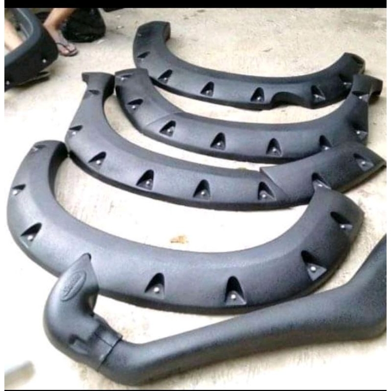 Jual OVER FENDER TOYOTA HILUX VIGO DOUBLE CABIN MODEL MONSTER Tahun ...