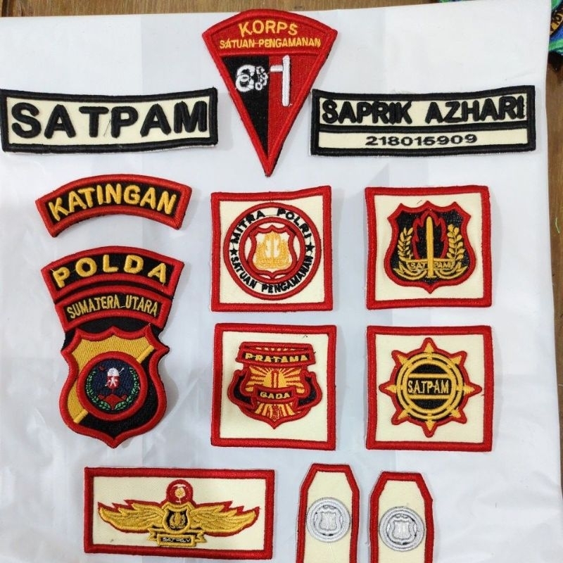 Jual Atribut satpam kotak terbaru cream lis merah bordir timbul ...
