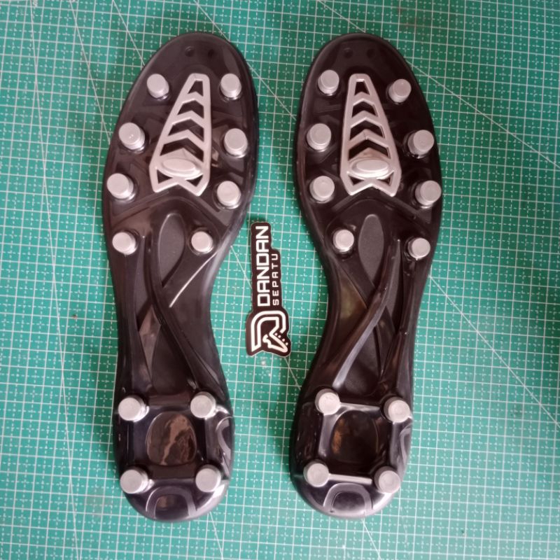 Jual OUTSOLE SEPATU BOLA BAWAHAN TELAPAK MODEL MIZUN STUD BULAT BAHAN ...