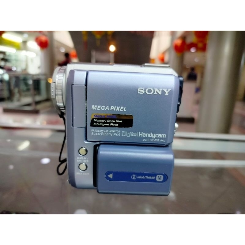 Jual Handycam Sony DCR PC105 E | Shopee Indonesia