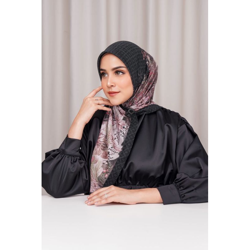 Jual Buttonscarves Holiday Series (SIAP GOJEK) | Shopee Indonesia