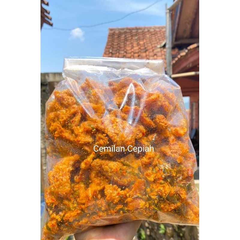 Jual Kulit ayam crispy pedas daun jeruk 1 kg / crispy kulit ayam ...