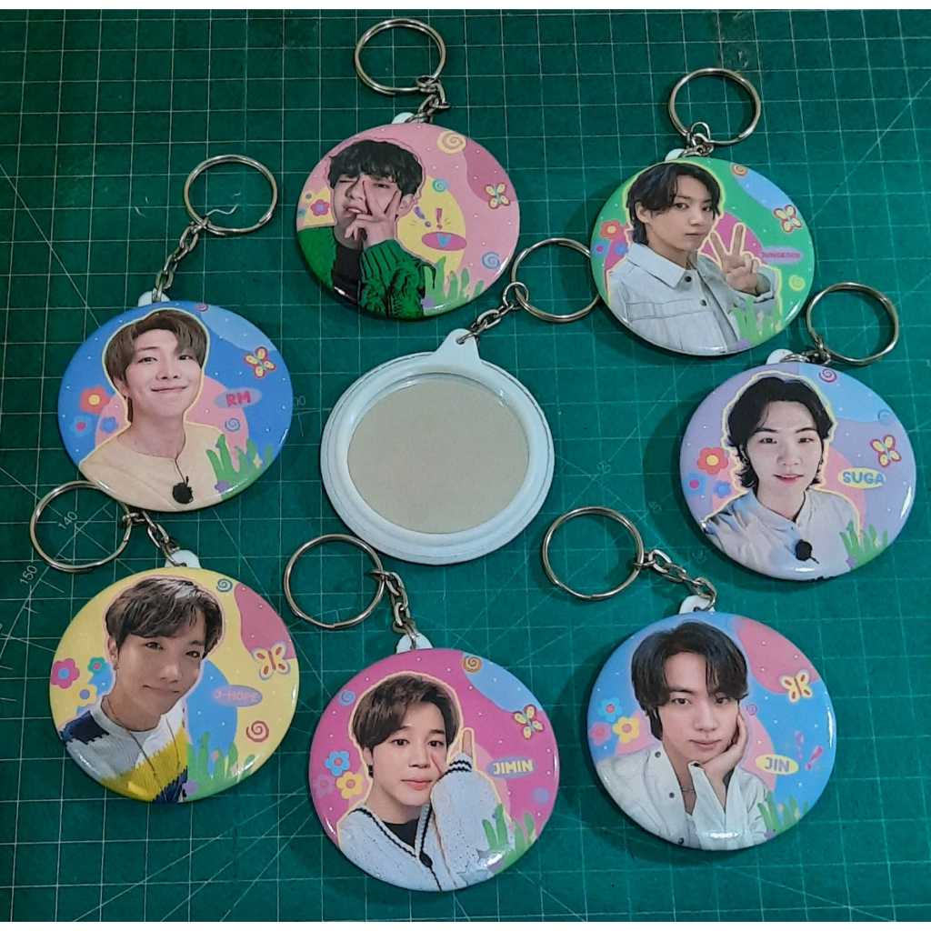 Jual Freebies BTS Cute Ganci Cermin/Freebies Ganci cermin BTS Monochrome/Freebies BTS Gantungan ...