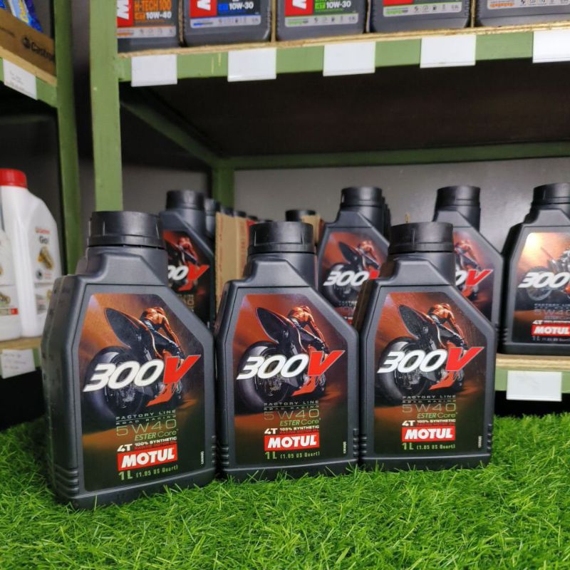 Jual OLI MOTUL 300V 5W40 ROAD RACING 1 LITER ( 100% ORIGINAL ) | Shopee Indonesia