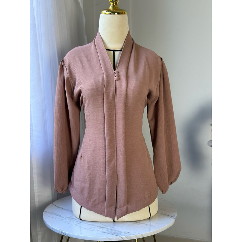 Jual kebaya kartini crinkle airflow variasi kancing bungkus model ...