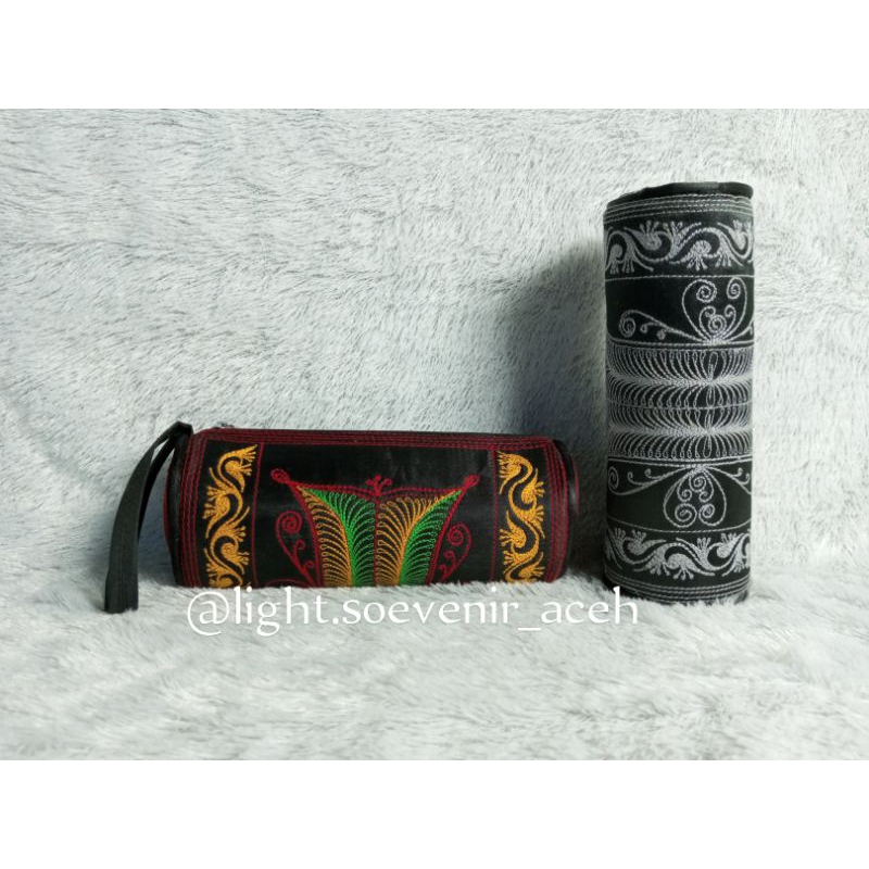 Jual Dompet Pensil Bulat Ukuran Besar Bordiran Khas Aceh/Oleh-Oleh Khas ...