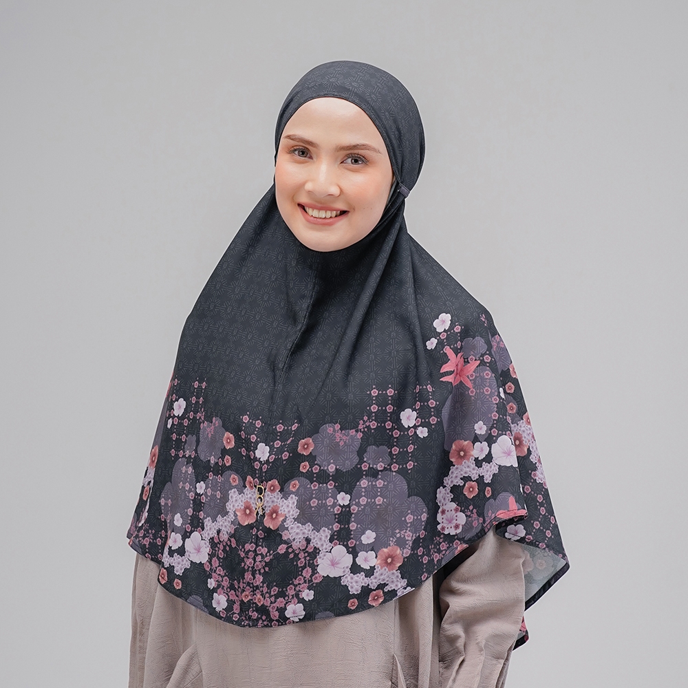 Jual DOA - Baiti Gaenaree Khimar Black - Jilbab | Shopee Indonesia