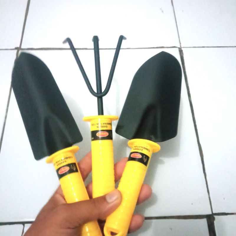 Jual garden tools / alat kebun 1 set dapat 3pcs cocok untuk berkebun ...