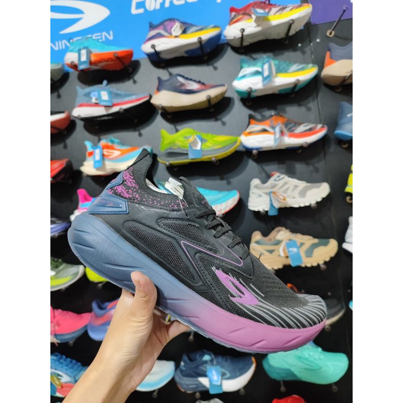 Jual 910 nineten Sepatu lari /Running original / FLASH SALE /910 ...