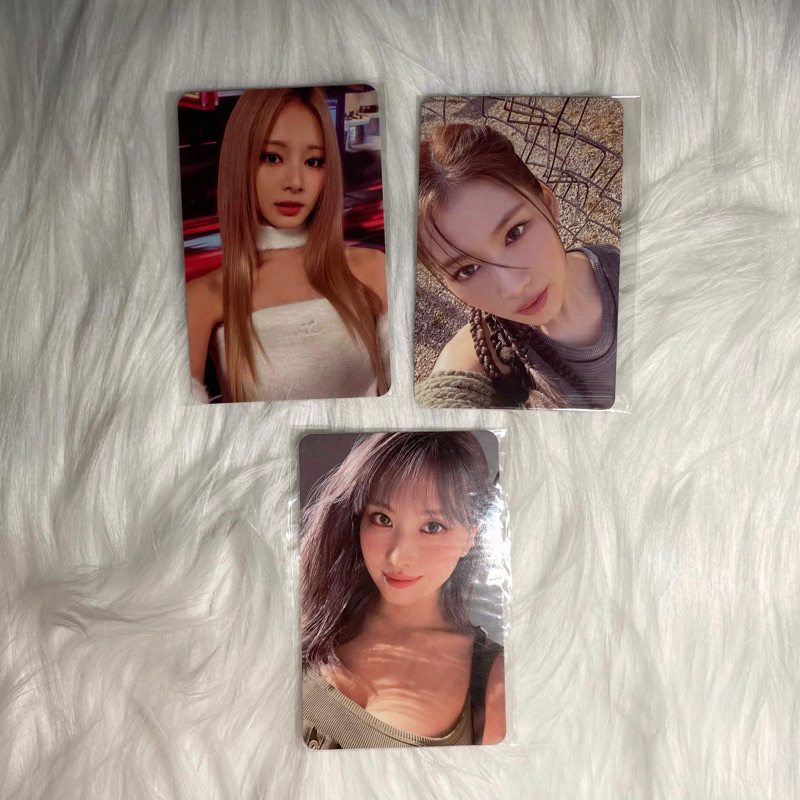 Jual [READY] OFFICIAL PHOTOCARD TWICE “READY TO BE” “BETWEEN1&2” | SANA MOMO SELCA, CHAEYOUNG ...