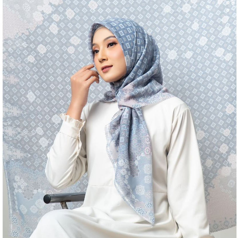 Jual SHARAH Laser Cut Hijab Segi Empat Print Motif Ghiya Warna Biru ...