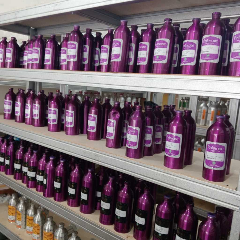 Jual 100 GR ALLURING MAN BY TFI ISNPIRED HMNS FARHAMPTON BIBIT ORIGINAL ...