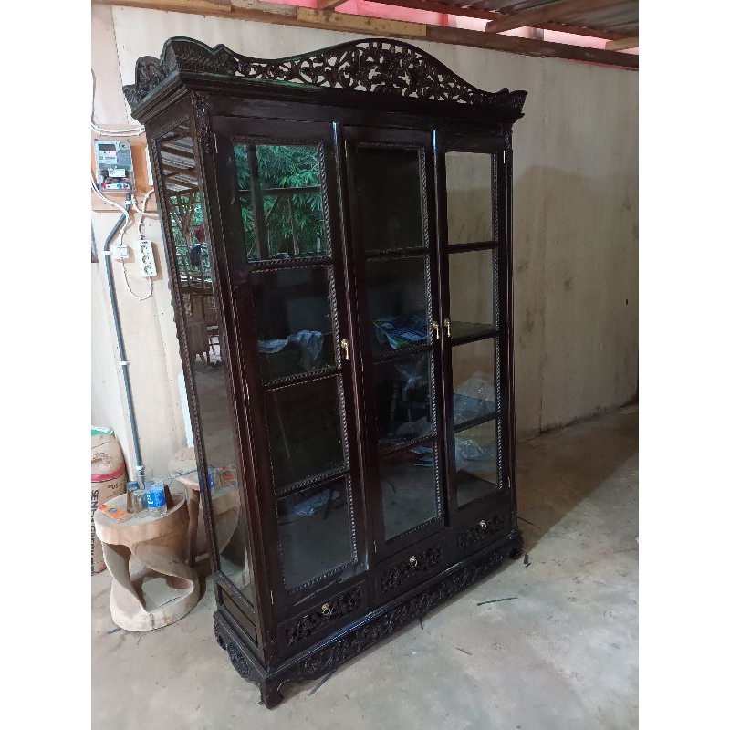 Jual LEMARI KACA HIAS PALEMBANG KAYU JATI | ALMARI KACA UKIR BUFET ...