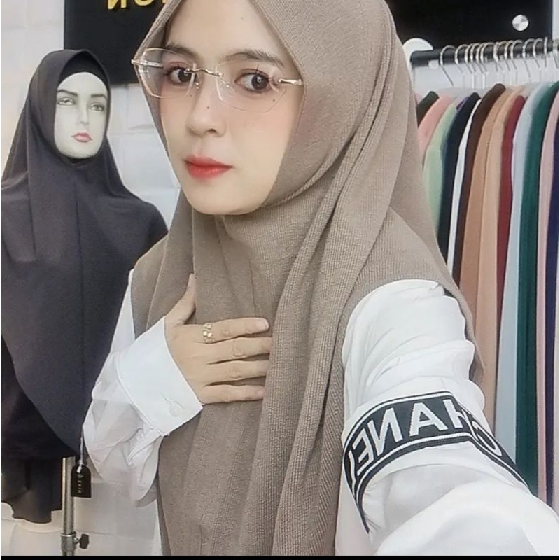 Jual HIJAB BERGO INSTAN SNOW L JERSEY KNIT MALAY BY ZAIN COLLECTION ...