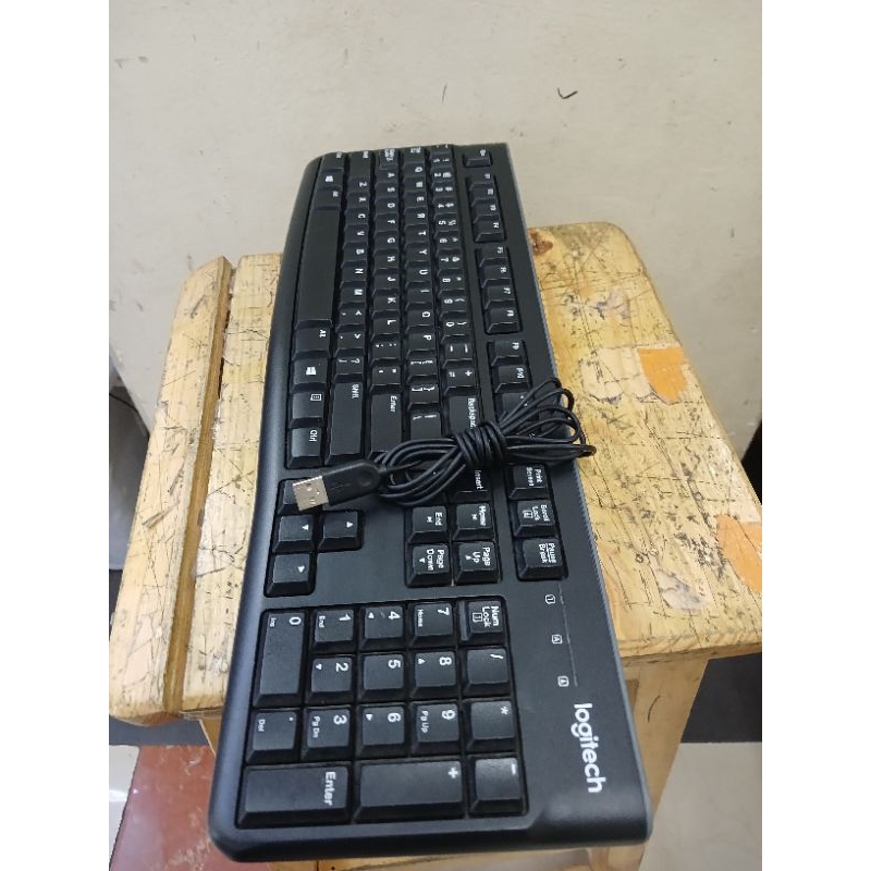 Jual KEYBOARD MEREK LOGITECH OBRAL MURAH AJA KABEL USB BERGARANSI ...