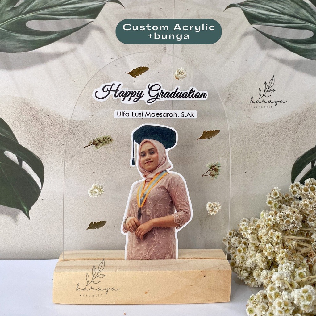 Jual Custom Acrylic foto Plakat Wisuda kado wisuda kado ulang tahun ...