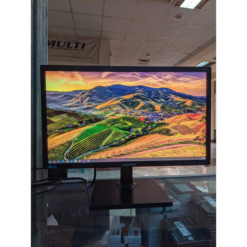 Jual LED Monitor Komputer 22 Inch Mulus ( Tanpa Kaki ) | Shopee Indonesia
