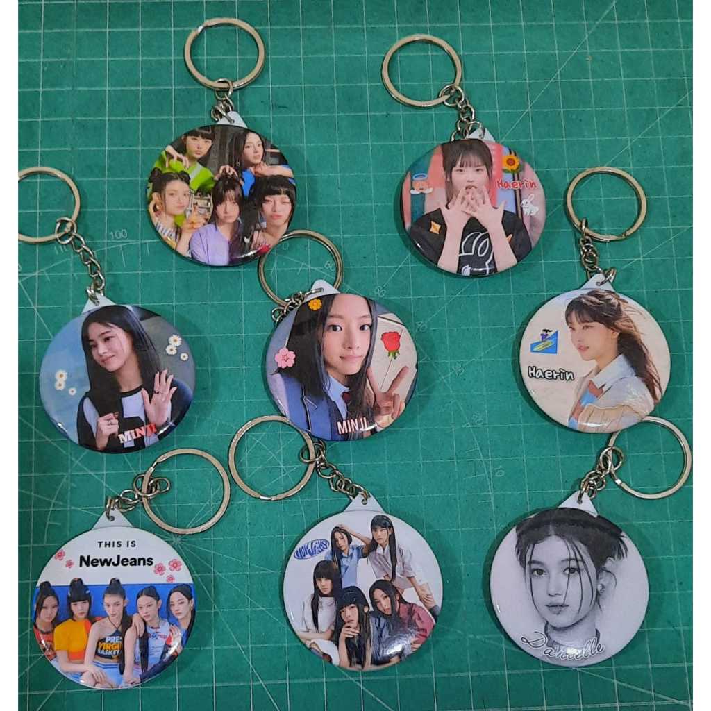 Jual Freebies Gantungan Kunci NewJeans/Ganci bulat New jeans/Bisa ...