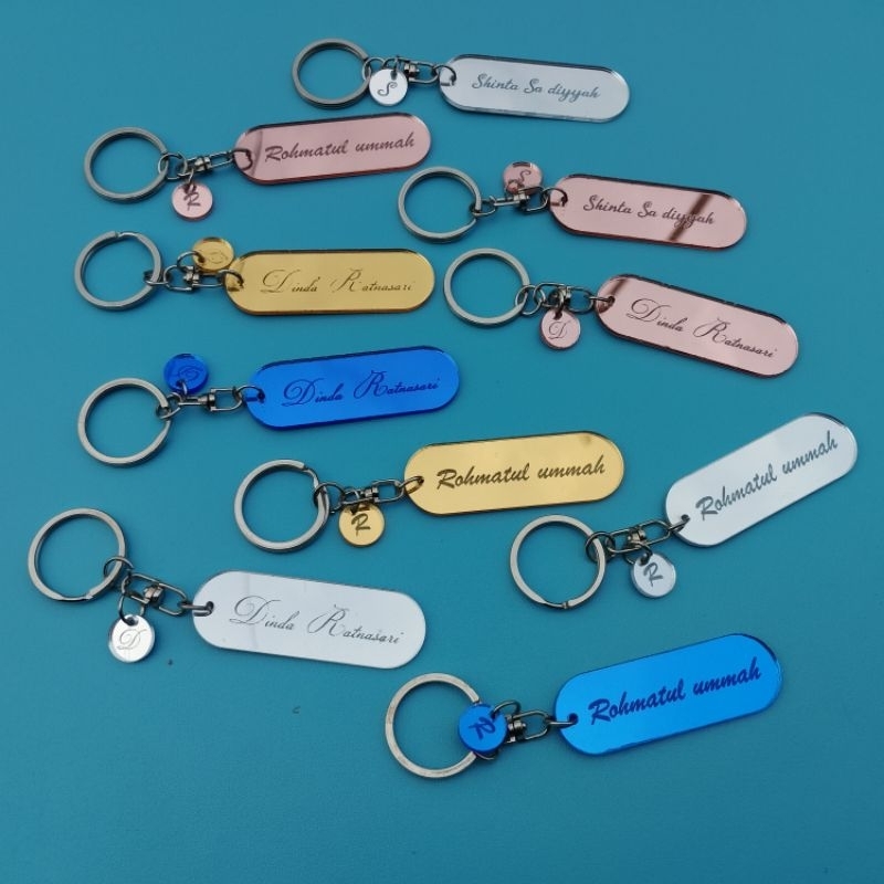 Jual Custom Gantungan Kunci Nama akrilik | Keychain akrilik miror ...