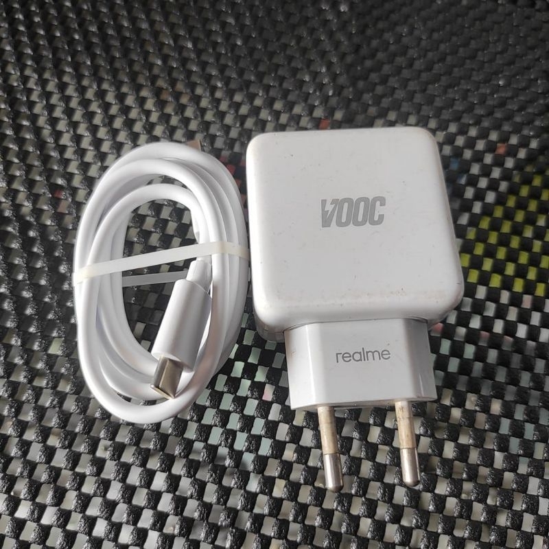 Jual Charger original Realme VOOC ( 4A / 20 watt) Original bawaan hp ...