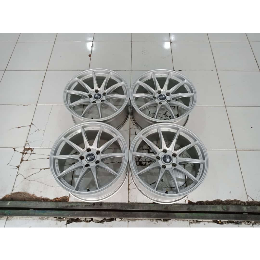 Jual Pelek Mobil Second Ring 18 Merk Oz Racing Pcd 5x114 PNP Reborn ...
