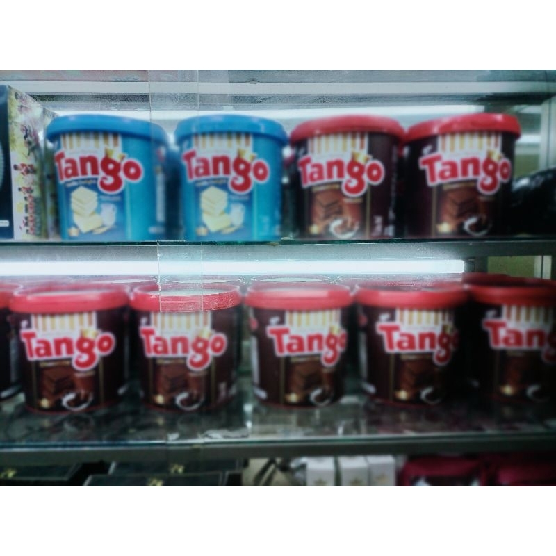Jual Wafer tango kemasan ember 240 gram | Shopee Indonesia