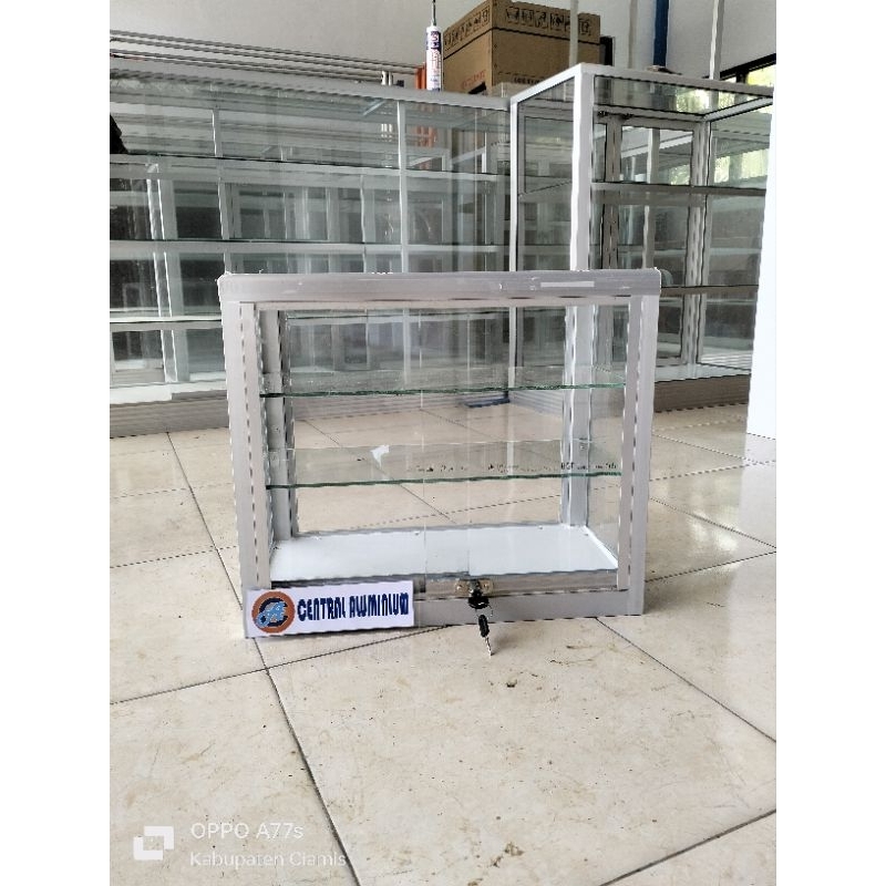 Jual Etalase mini kaca ukuran 50x40x25 | Shopee Indonesia