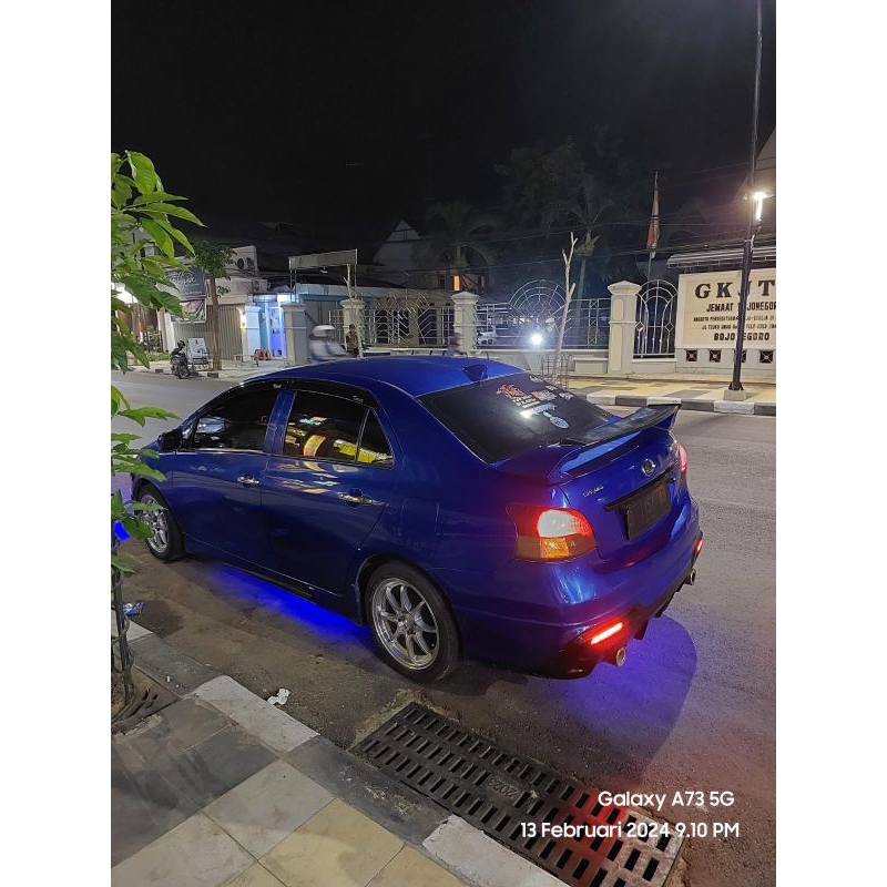 Jual DIPAKAI TUKANG VARIASI LAMPU KOLONG BAWAH BODY MOBIL LED STRIP ...