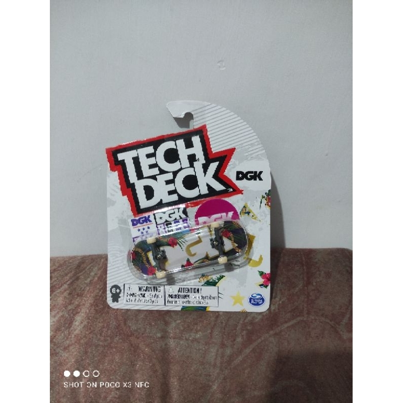 Jual Tech Deck Fingerboard Original Spin Master Skate board Jari (DGK ...