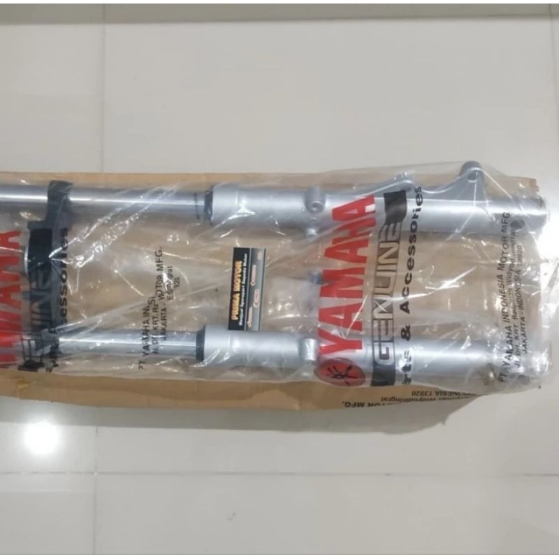Jual SHOCK DEPAN RX KING KOMPLIT SEGITIGA TABUNG SHOCK DEPAN ORI YAMAHA NOS | Shopee Indonesia