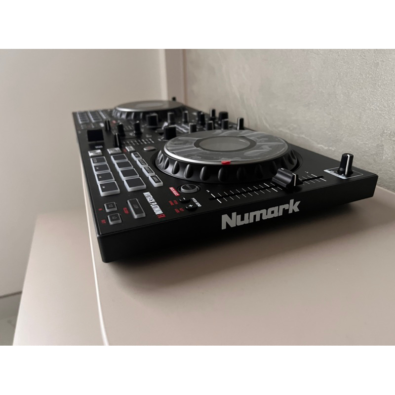 Jual Numark Mixtrack Platinum FX | Shopee Indonesia