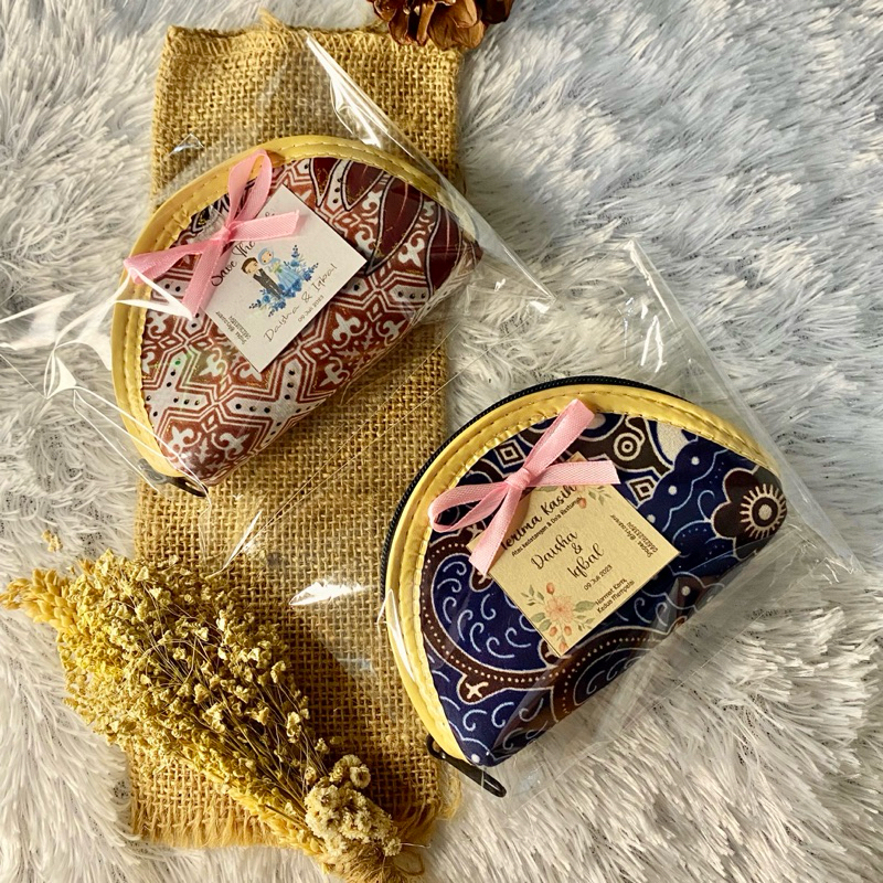 Jual Souvenir Pernikahan Dompet Koin Batik Khas Jogja ( Uk 11 x 7 cm ) Pelog Part 11 | Shopee ...