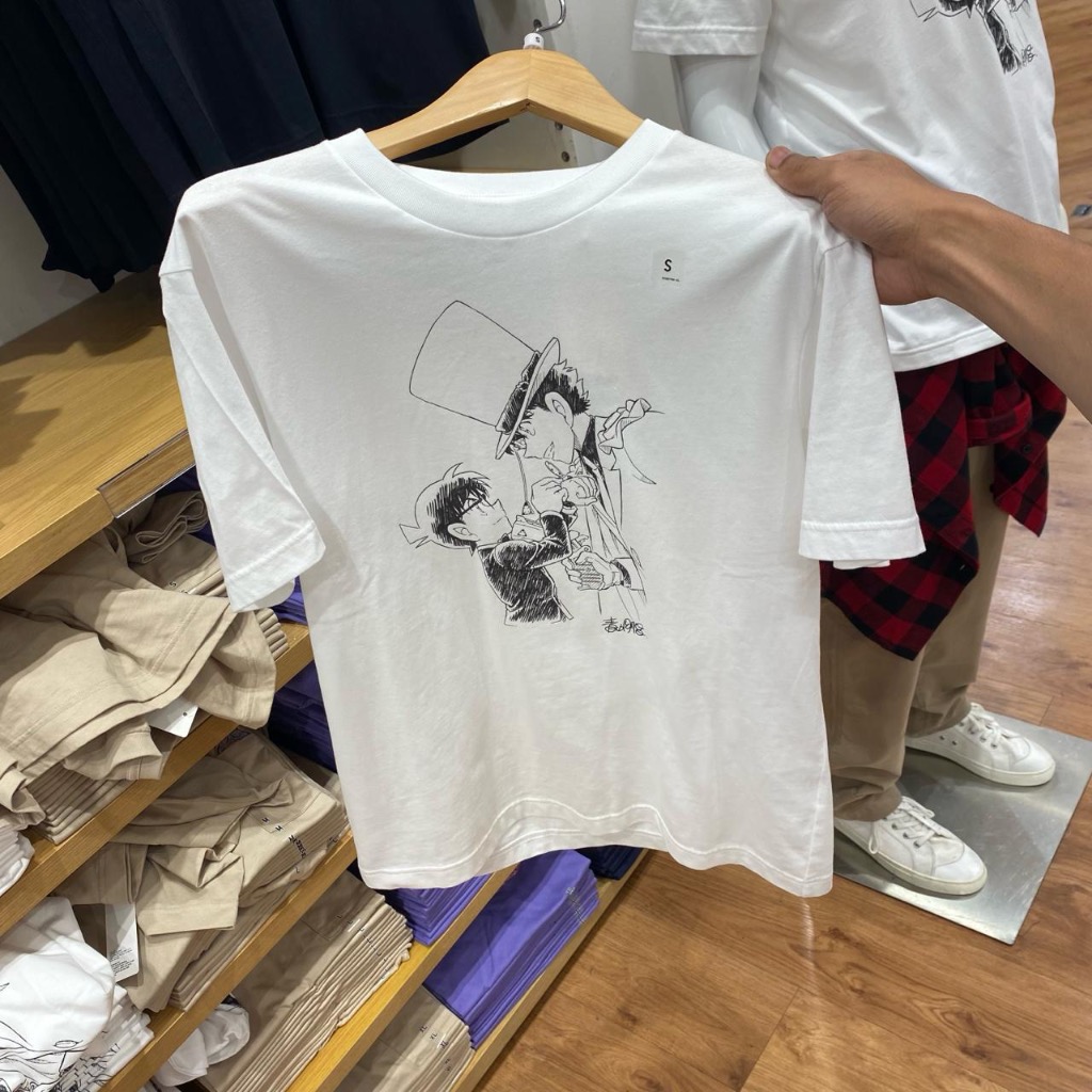 Jual Jastip. Tshirt Uniqlo X Detective Conan (MAN) | Shopee Indonesia