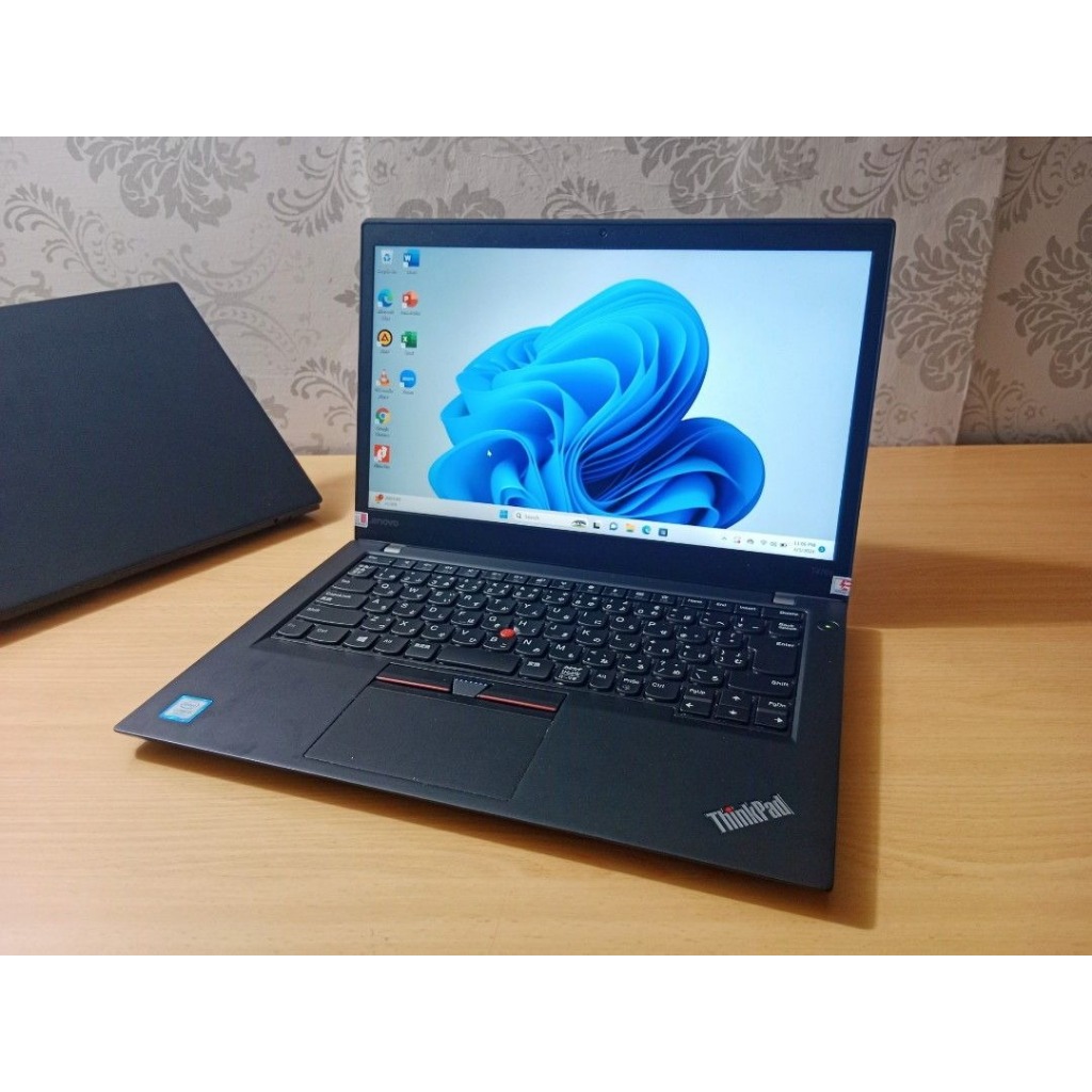 Jual JUAL CEPAT !! laptop second core i7 || RAM 8GB || SSD 256GB mulus ...