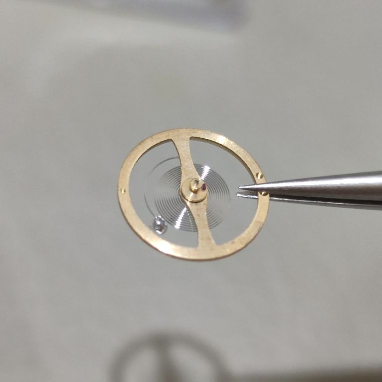 Jual ART I3J Per Rambut Balance Seiko 7S26 7S36 movement Warna Gold ...