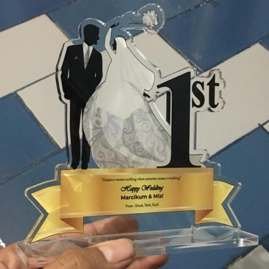 Jual Plakat Wedding / Plakat Akrilik / Piala Wedding | Shopee Indonesia