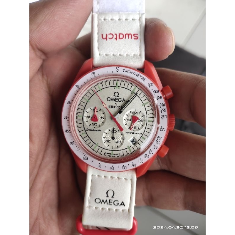 Jual jam Swatch X OMG Red mars | Shopee Indonesia