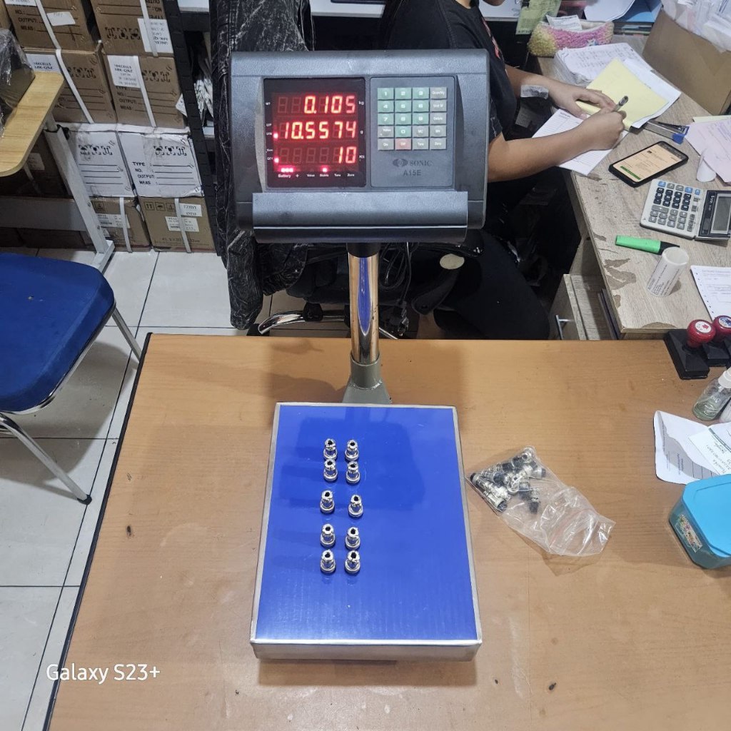 Jual Timbangan duduk Digital Bench Scale Sonic A15E Plat Biru 24x30CM ...
