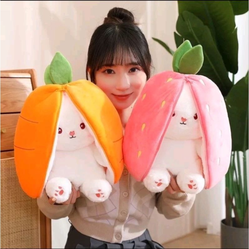 Jual Boneka Kelinci Flip Rabbit Strawberry Wortel Resersibel Super Cute ...