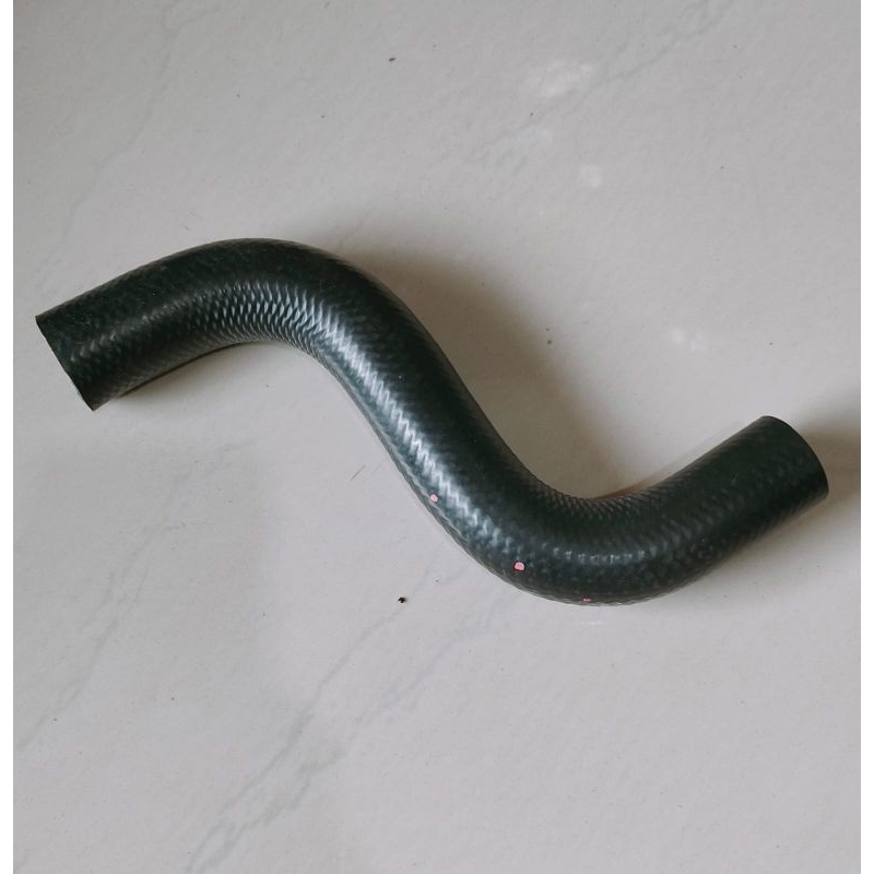 Jual Selang Radiator untuk mobil Avanza Depan atas Original | Shopee ...
