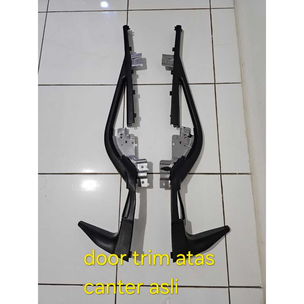 Jual Door trim atas canter ps125 original per set original | Shopee ...