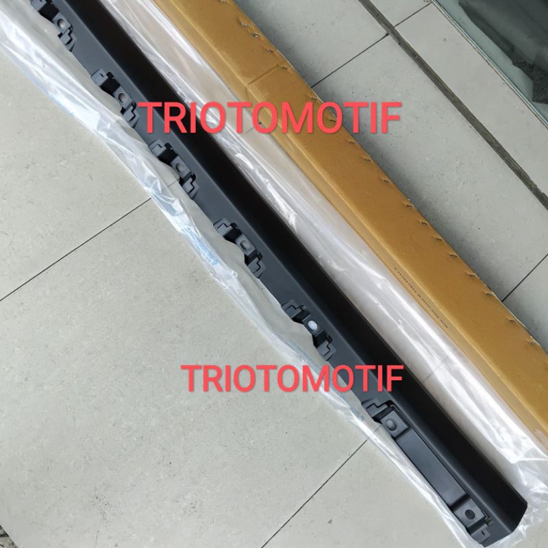 Jual list plang list spoiler bawah pintu suzuki ignis original sgp ...