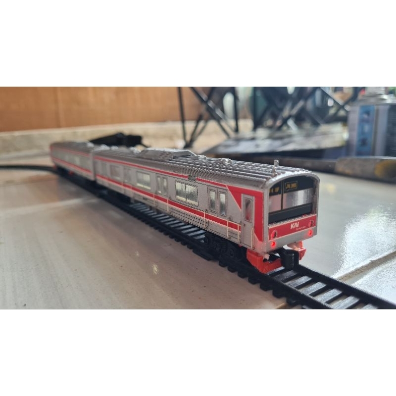 Jual miniatur KRL seri JR205 skala HO railking | Shopee Indonesia