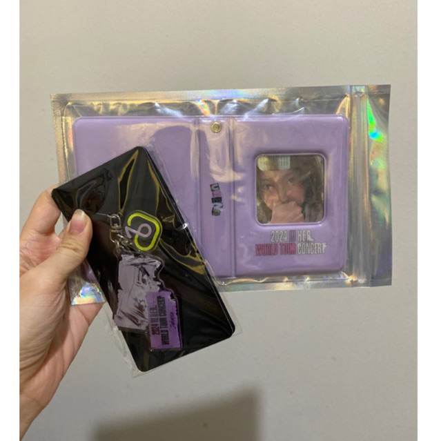Jual IU Concert Merchandise Keychain and Photo book Original | Shopee ...
