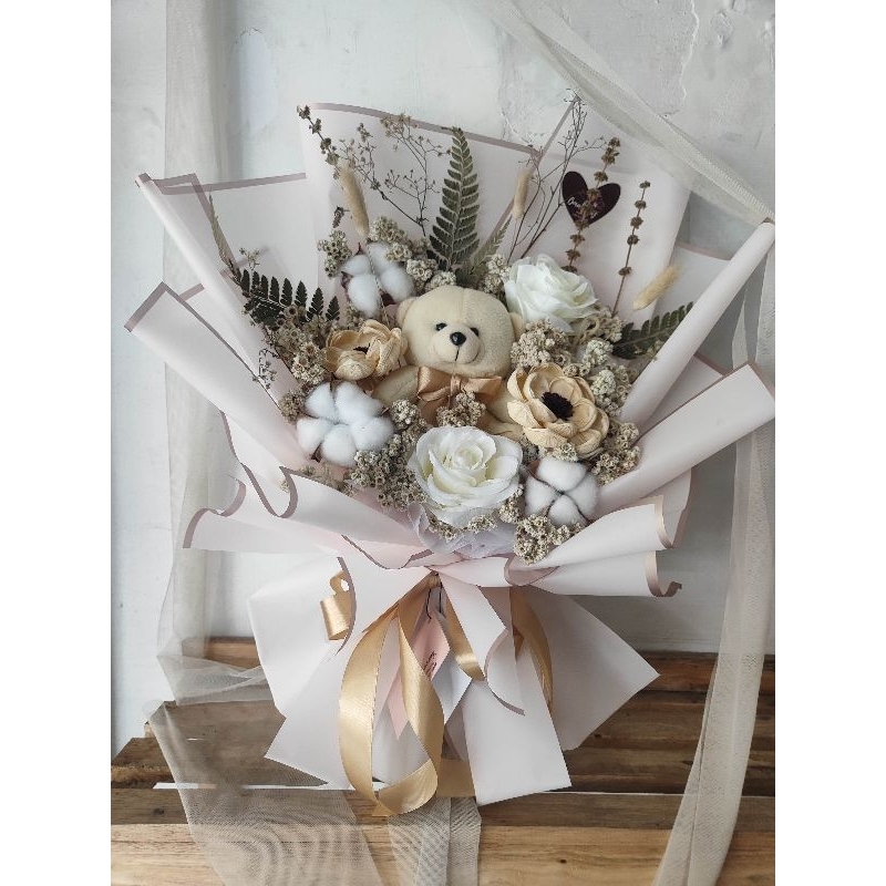 Jual Buket boneka bunga kering (bisa request boneka toga) , dried ...