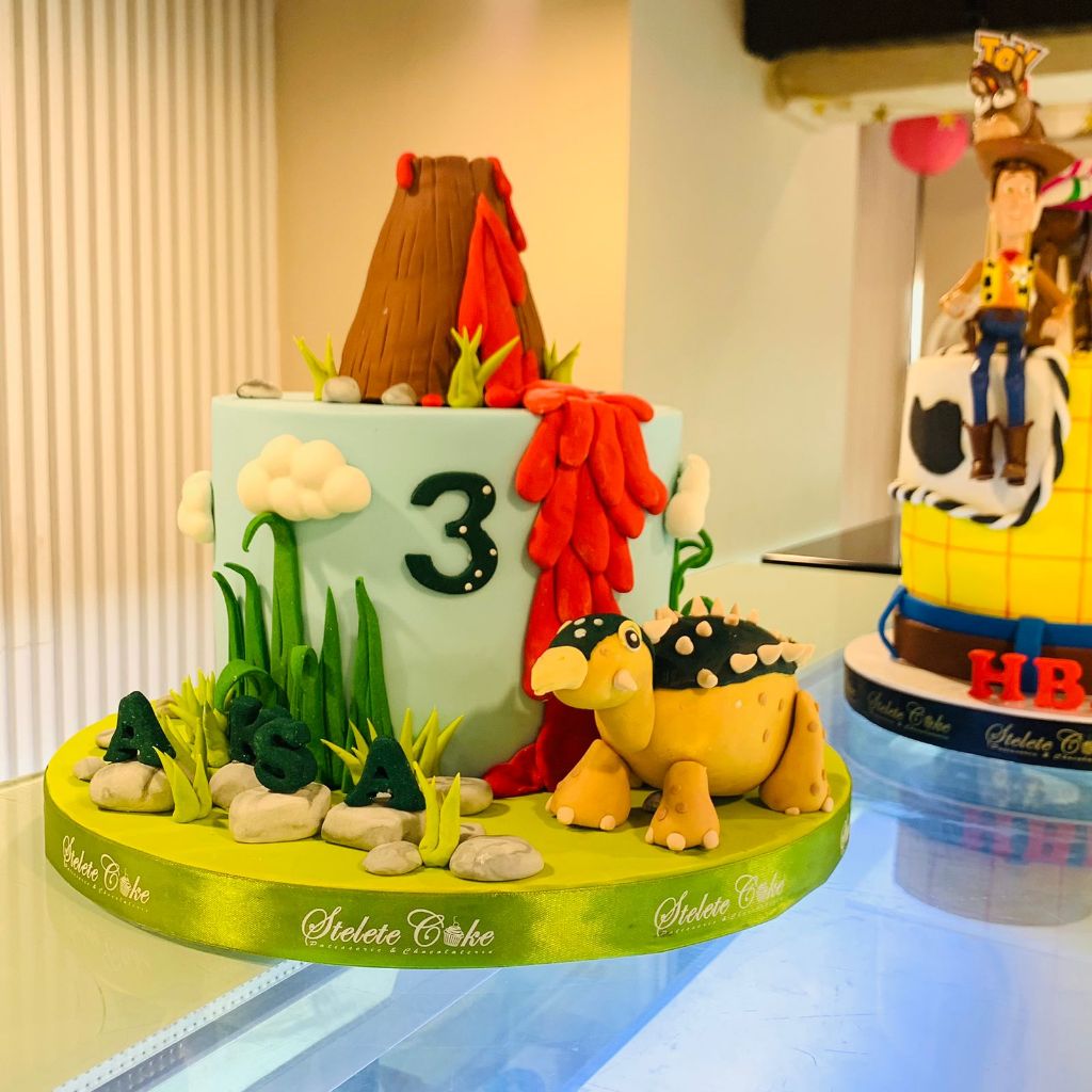 Jual Kue Ulang Tahun / Birthday Cake / Kue Ultah Tema Gunung Merapi | Shopee Indonesia