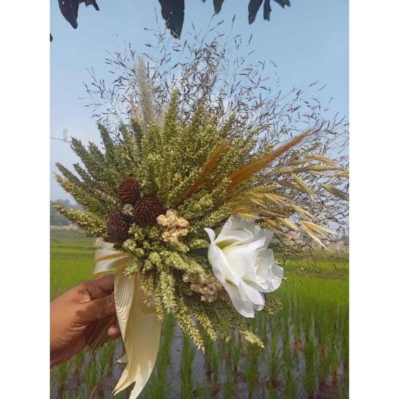 Jual buket bunga / buket pernikahan / buket prewed / buket wisuda ...
