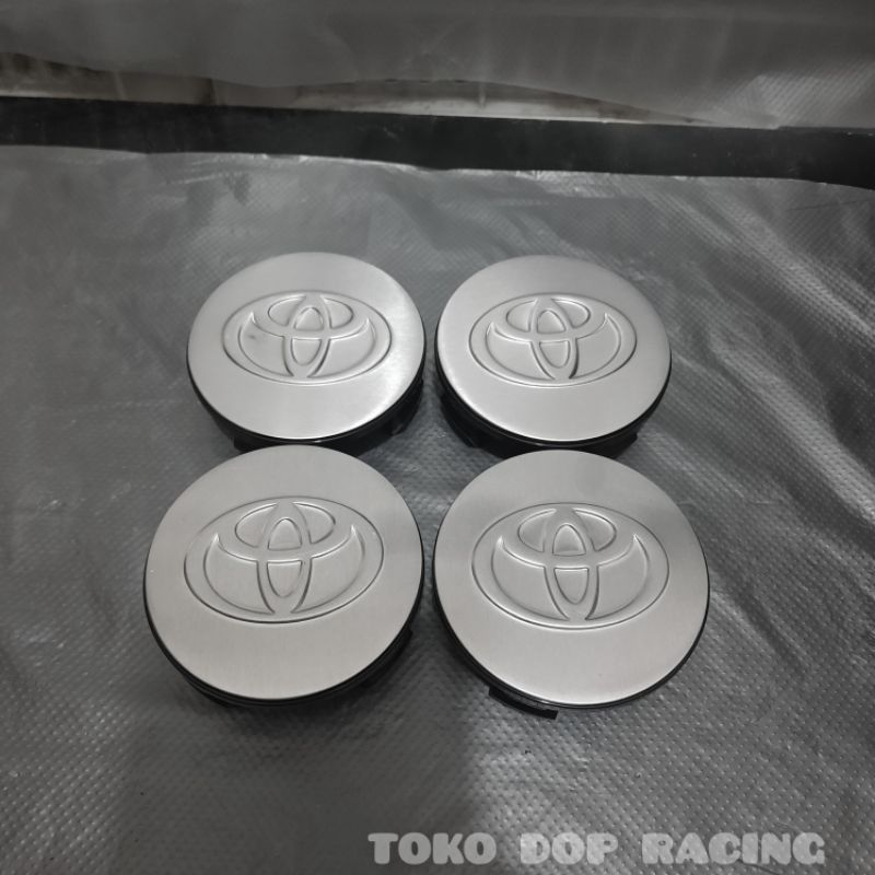 Jual Dop Roda Tutup Velg Toyota Innova Lama Tahun 2005-2015 Diameter 6 ...